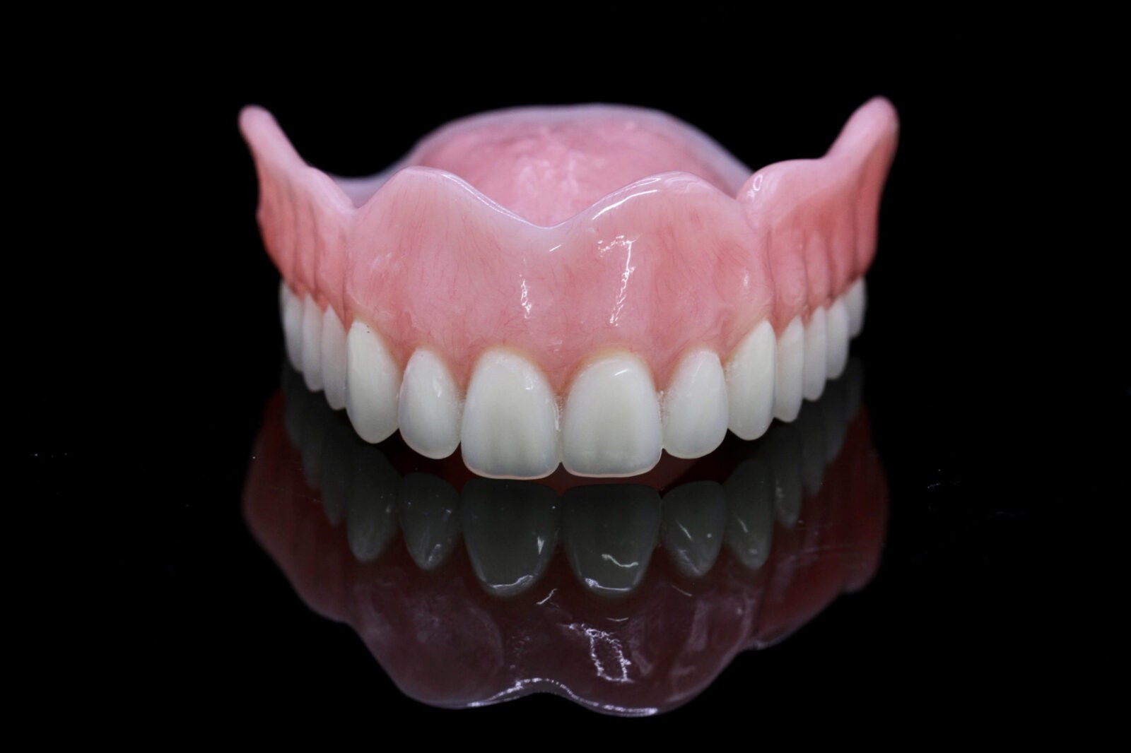 Dentures Leeds | Award-winning dentures in Leeds | HQ Dental